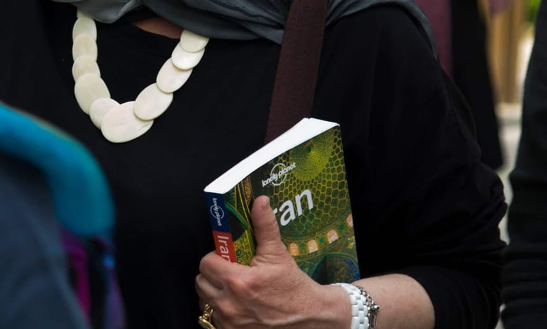 Best Iran Travel Guide Books for an Enhanced Journey – SURFIRAN