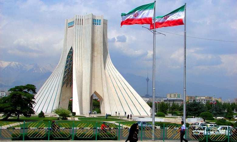 Iran Tourism Thrives PostNuclear Deal – SURFIRAN