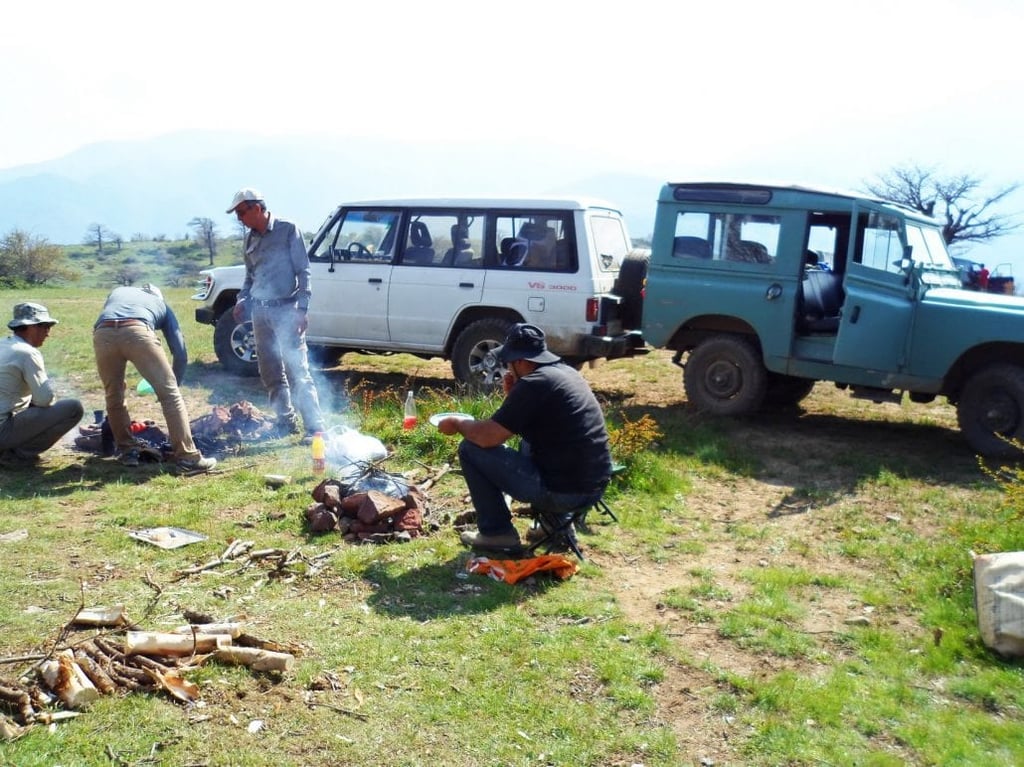 Top 15 Reasons to Explore Jangale Abr – SURFIRAN