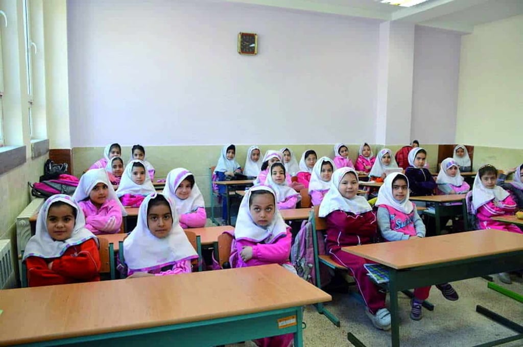 How does Iran's Education System Look Like? – SURFIRAN