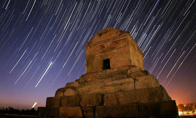 Pasargadae Travel Guide – SURFIRAN
