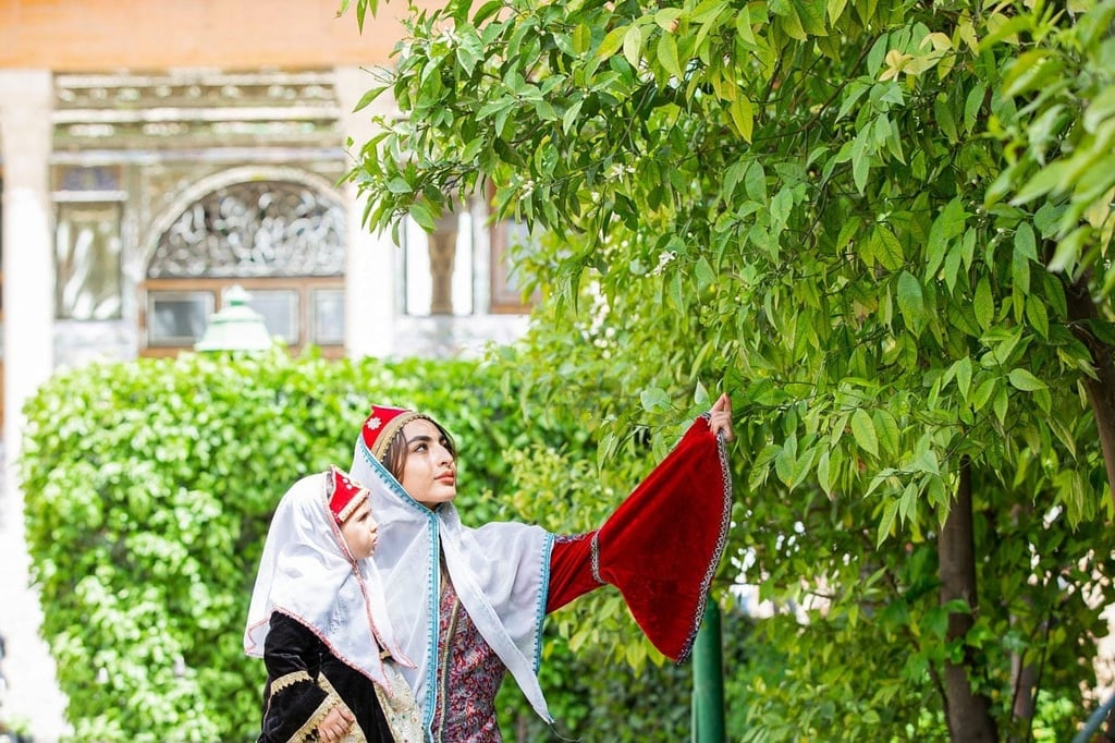 Shiraz Travel Guide: Top Sights & Tips + Photos