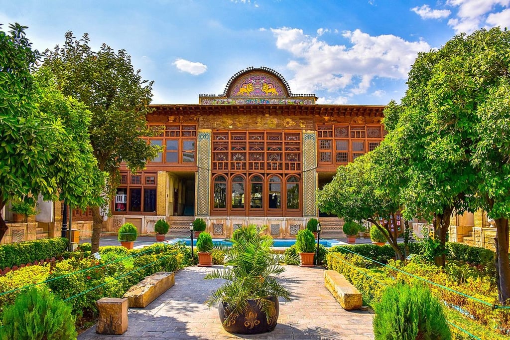 Zinat al-Molk House in Shiraz – SURFIRAN