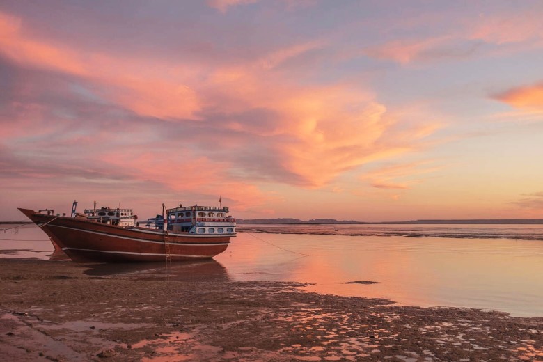 Hormozgan Travel Guide: Top Sights & Tips + Photos