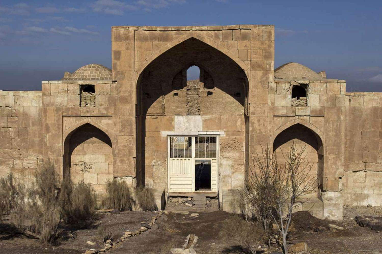 Qasr-e Bahram Caravanserai: A Great Destination For A Desert Trip ...