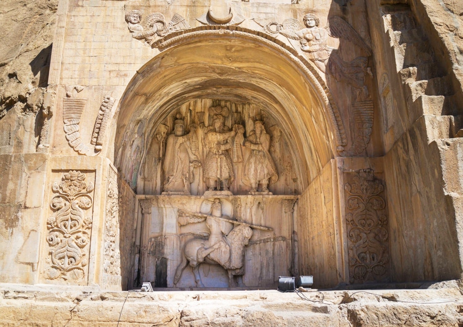Taq-e Bostan: A Sassanid Empire Legacy, Kermanshah