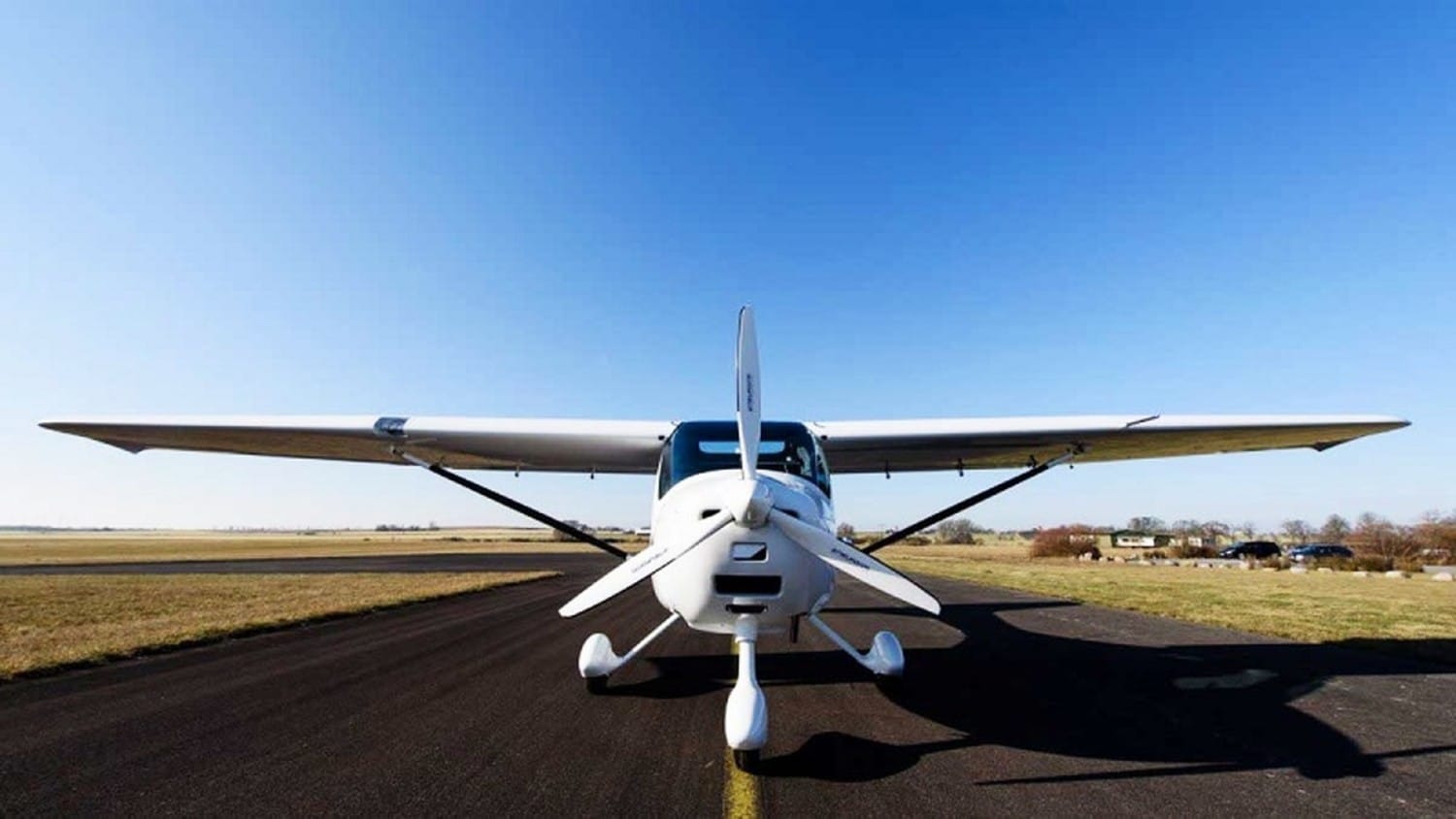 Recreational Flying In Iran: Flight Over Iran's Sky